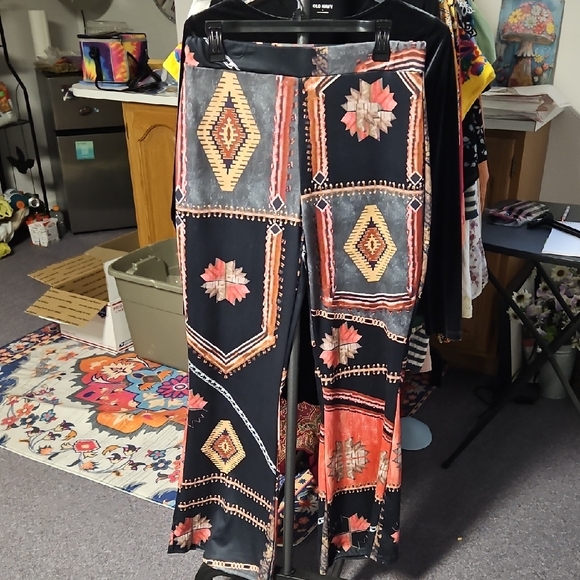 no brand | Pants & Jumpsuits | Black And White Patterned Pants | Poshmark